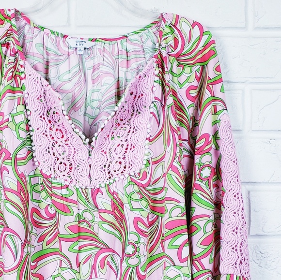 crown & ivy | Tops | Crown Ivy Crochet Peasant Topsz M | Poshmark